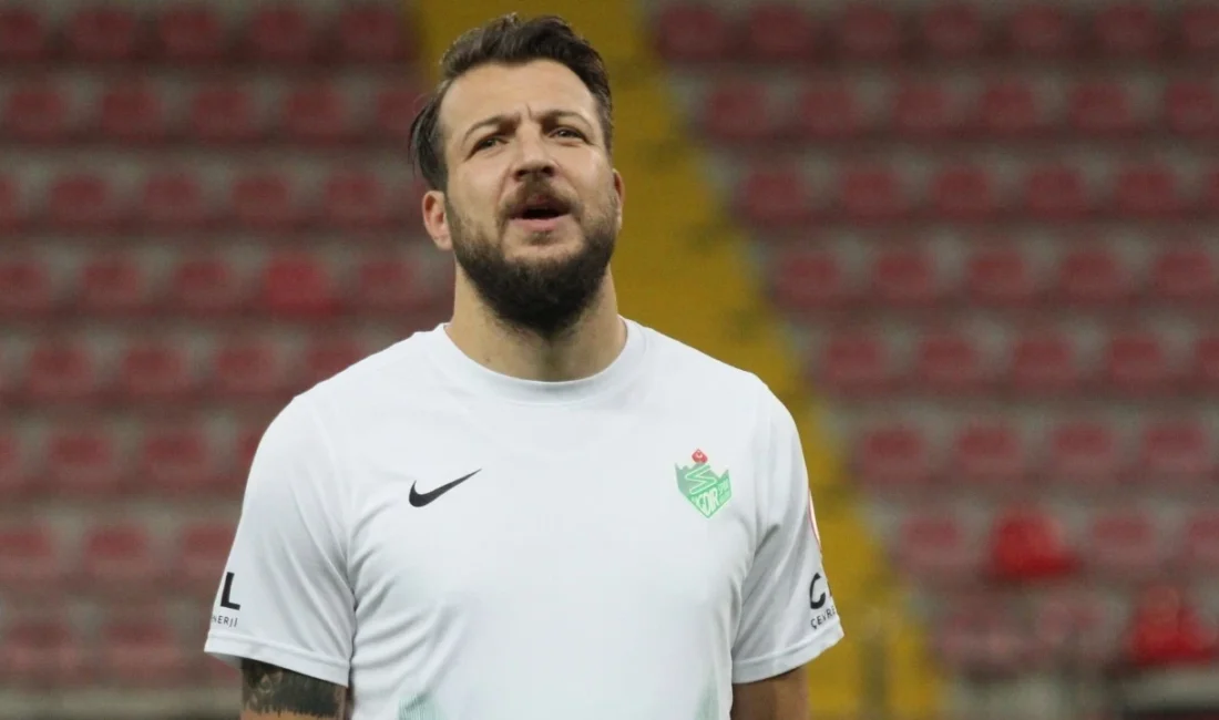 Batuhan Karadeniz kimdir? Eski futbolcu Batuhan Karadeniz kaç yaşında ...